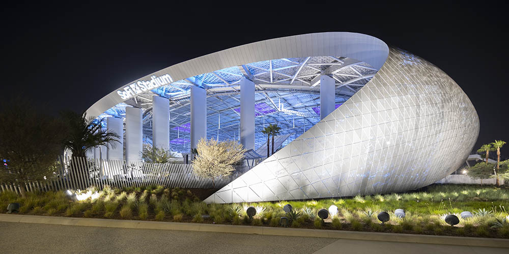 SoFi Stadium by HKS Architects © Kevin Korczyk | ARCHIVIBE
