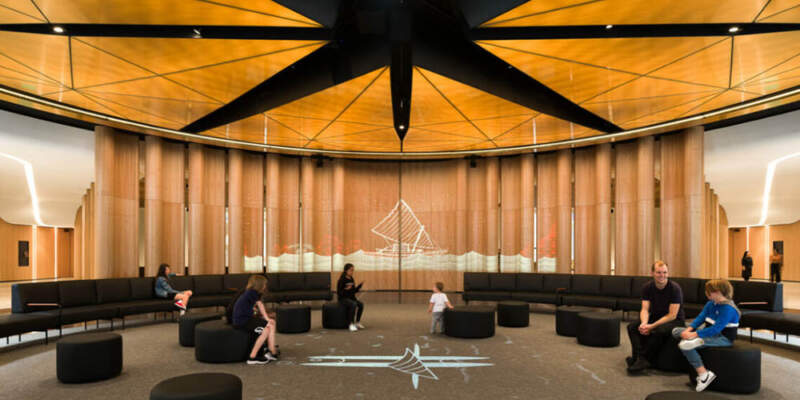 Te Ao Marama South Atrium by fjmtstudio, Jasmax and designTRIBE copia ...