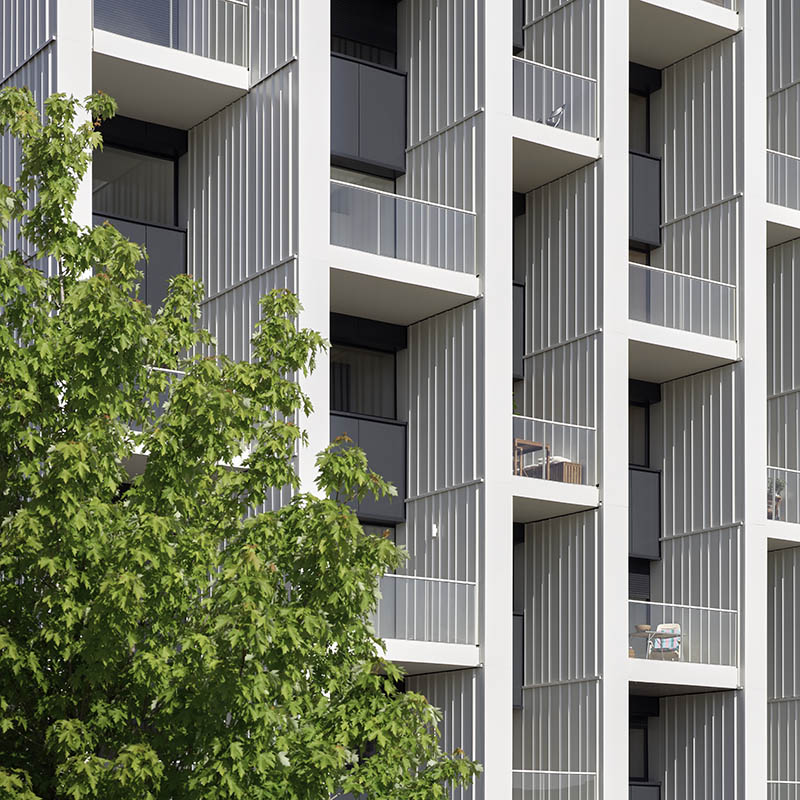 > Bogen and Link, two residential buildings in the Les Jetées district ...